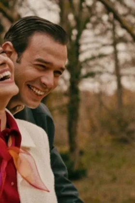 Shiko Mos Qaj Stamboll seriale turke me titra shqip.